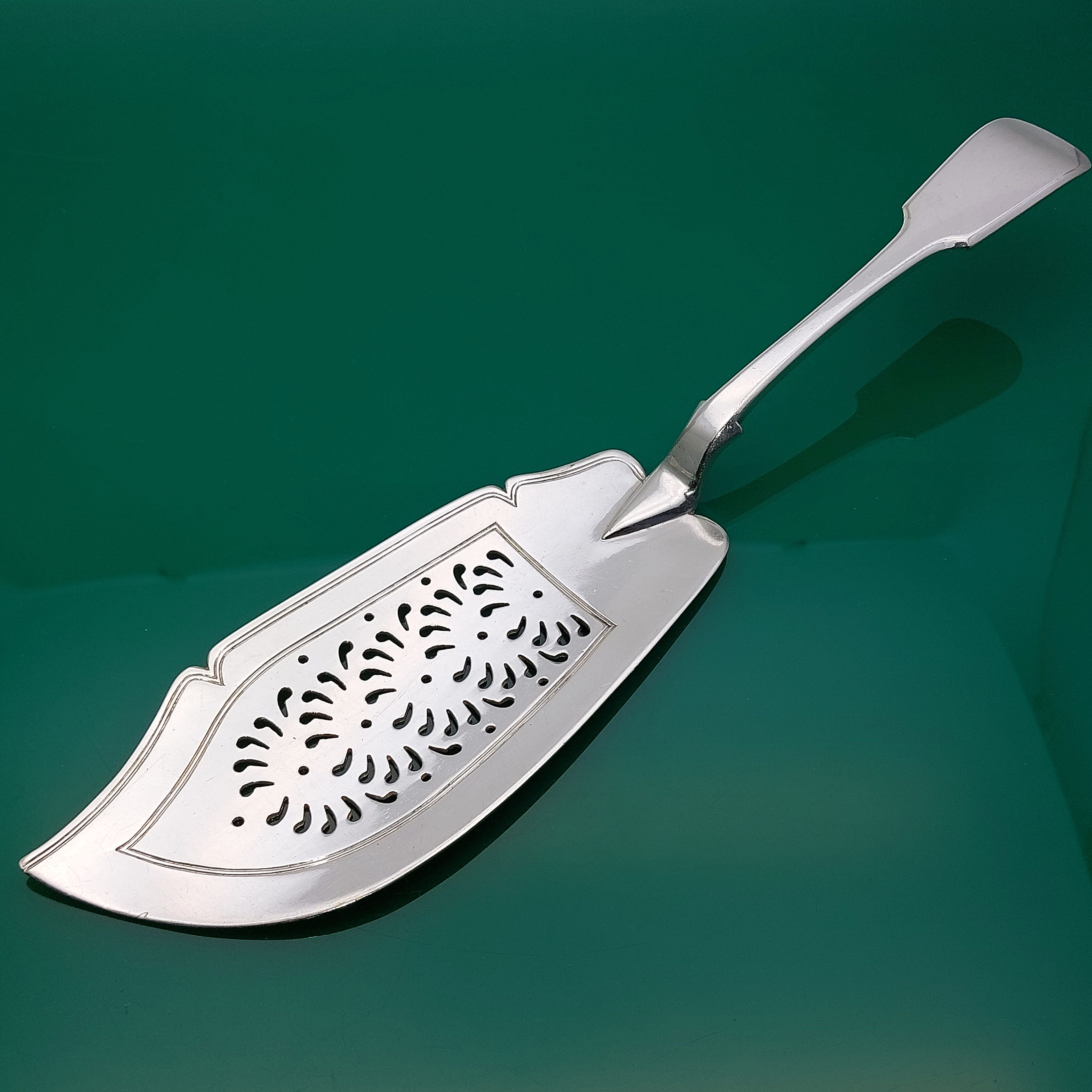 ANTIQUE FIDDLE PATTERN FISH SLICE SILVER PLATED VICTORIAN | Vintage ...